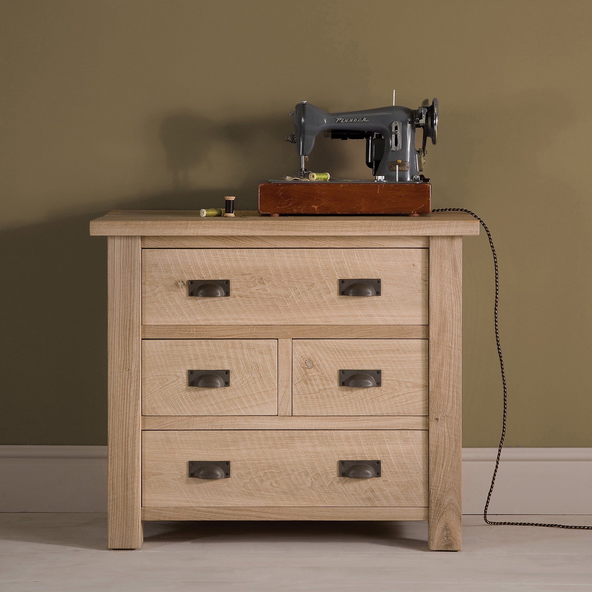 Solid Oak 4 Drawer Chest – Willen Rose