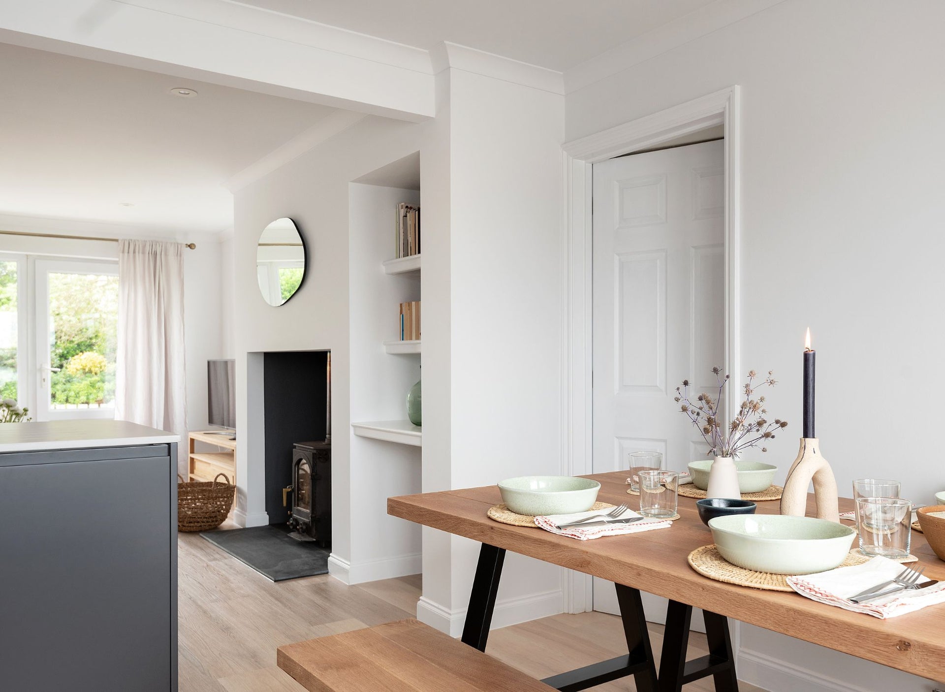 Solid wood dining tables,beds and industrial coffee tables bespoke – Willen Rose