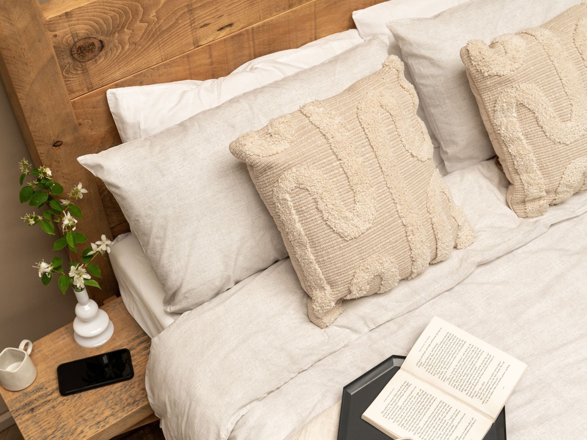 Solid wood dining tables,beds and industrial coffee tables bespoke – Willen Rose