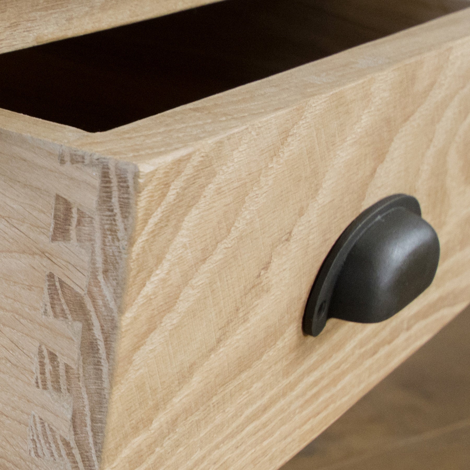 Oak Bedside – Willen Rose