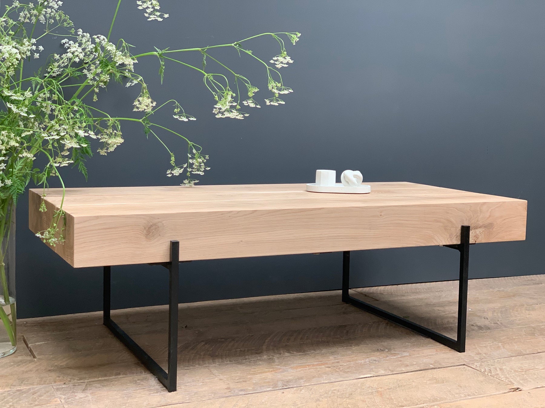 Solid Oak Beam Coffee Table – Willen Rose